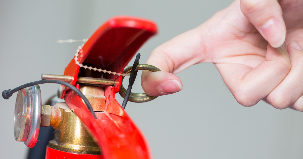 How To Use A Fire Extinguisher (PASS Method)